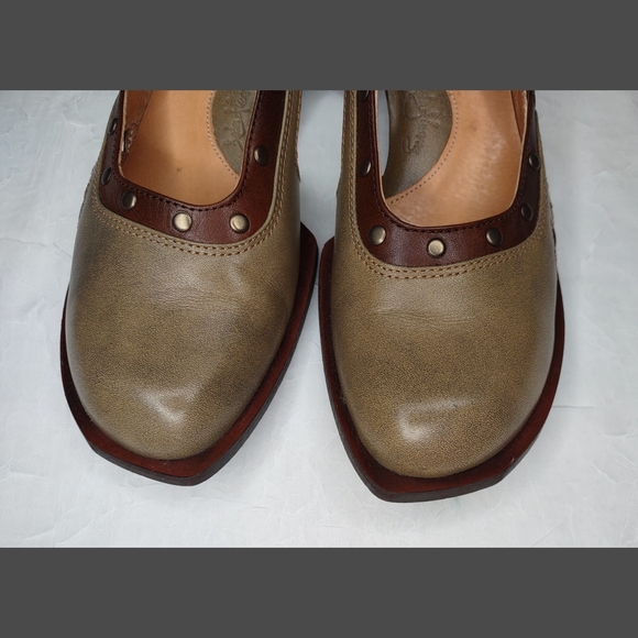 John Fluevog | Shoes | John Fluevog Freedom Rare Cutout Leather Green ...